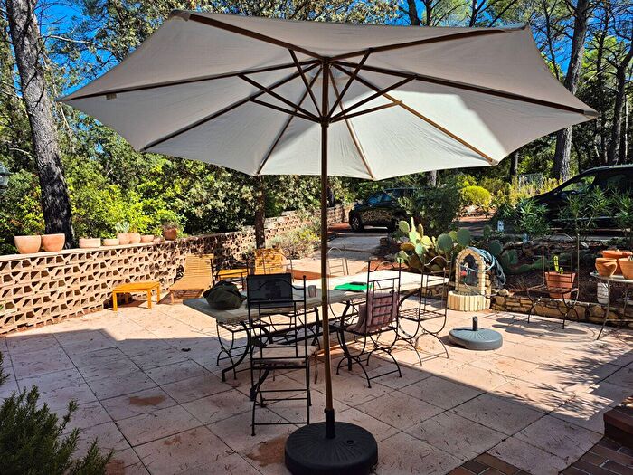 Appartement à louer - Cotignac - 3 pièces - 2 chambres