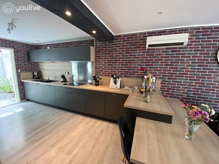 Appartement à vendre - Chalon-sur-Saône, Centre-ville - 6 pièces - 3 chambres