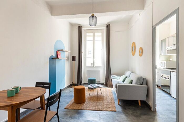 Marseille 1er, Préfecture : Appartement 2 pièces à louer