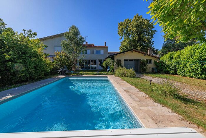 Saint-Médard-de-Guizières - Maison 7 pièces à vendre