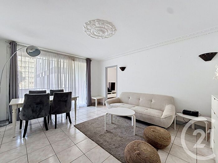 Appartement 5 pièces à Colombes, Henri Martin Estienne dOrves, à vendre