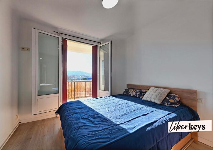 Appartement à vendre - Hendaye, Gare, Joncaux - 4 pièces - 3 chambres