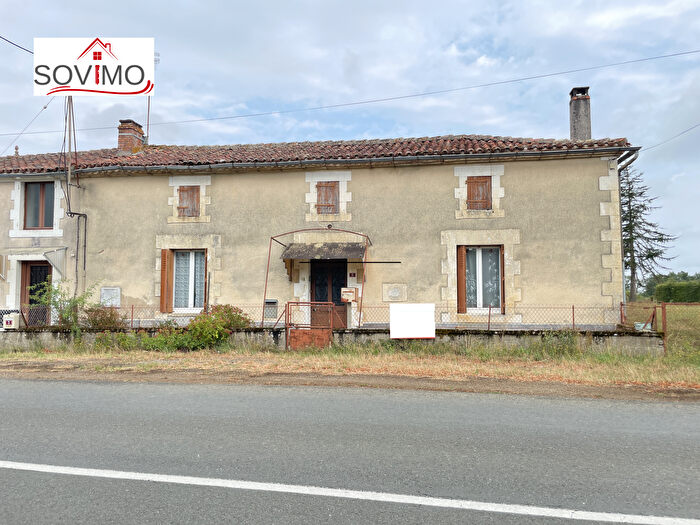 Maison 3 pièces à Alloue, à vendre