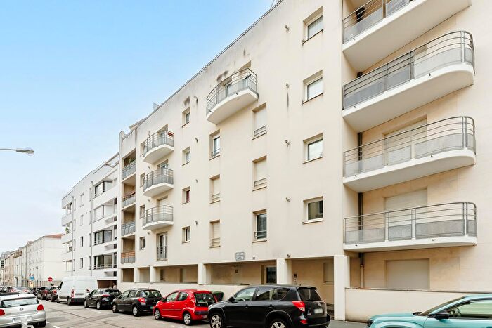 Appartement 4 pièces à vendre - La Roche-sur-Yon, Pentagone, Pont-Morineau