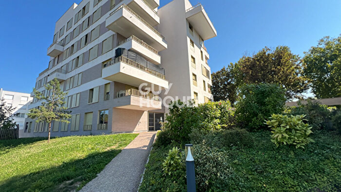 Appartement à louer - Sarcelles, Sablons - 4 pièces - 3 chambres