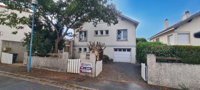 Maison 8 pièces à Gorges, à vendre