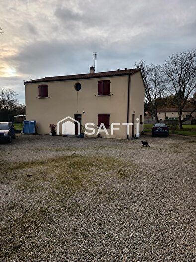 Maison à vendre - Airvault - 4 pièces - 3 chambres