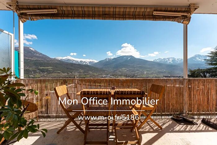 Appartement à vendre - Embrun - 3 pièces - 2 chambres