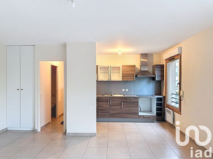 Appartement à vendre - Magny-le-Hongre - 2 pièces - 1 chambre