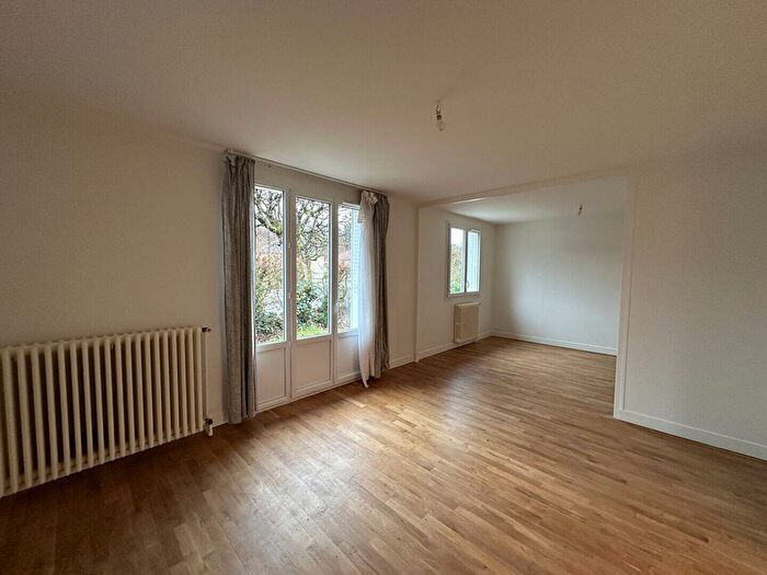 Maison à louer - Saint Julien-Darnus, Auxerre - 3 pièces - 2 chambres