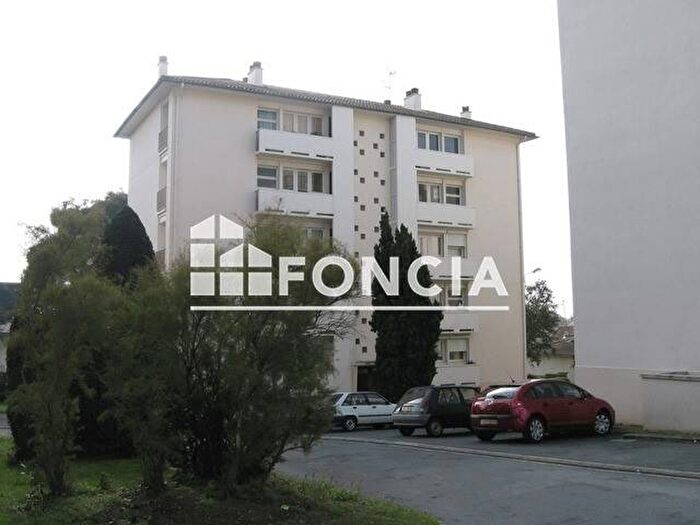 Appartement à louer - Poitiers Ouest-Le Porteau-Les Rocs-Montmidi - 4 pièces - 2 chambres