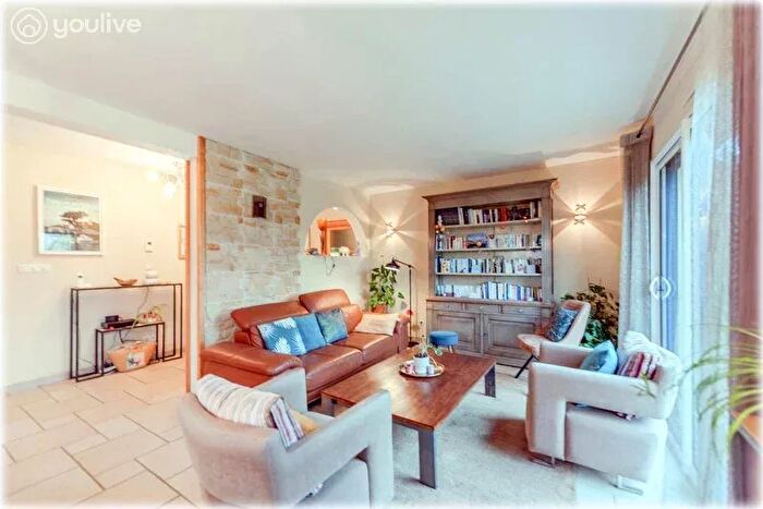 Maison à vendre - Lesneven - 8 pièces - 4 chambres