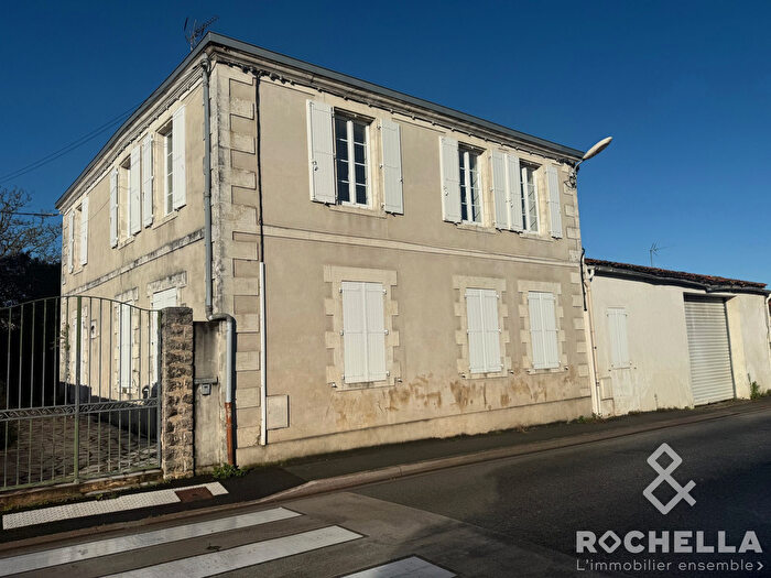 Maison à vendre - Saint-Xandre - 5 pièces - 4 chambres