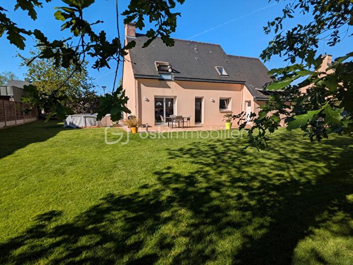 Maison à vendre - Saint-Germain-du-Pinel - 5 pièces - 4 chambres