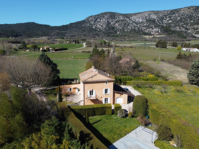 Maison à vendre - Malaucène - 7 pièces - 4 chambres