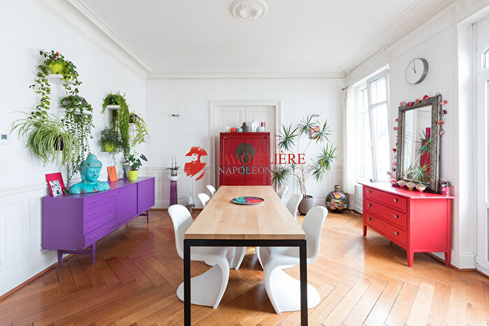 Appartement à louer - Mulhouse, Centre historique - 4 pièces