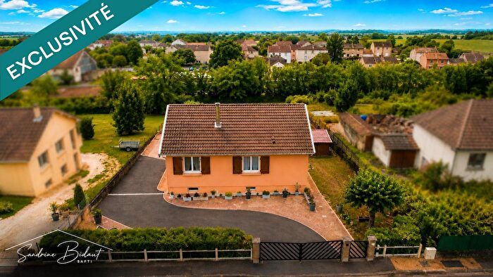 Maison 4 pièces à vendre à Fleurville