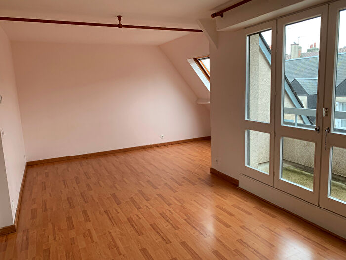 Appartement 1 pièce à Châteaudun, Liberté, Martineaux, à louer