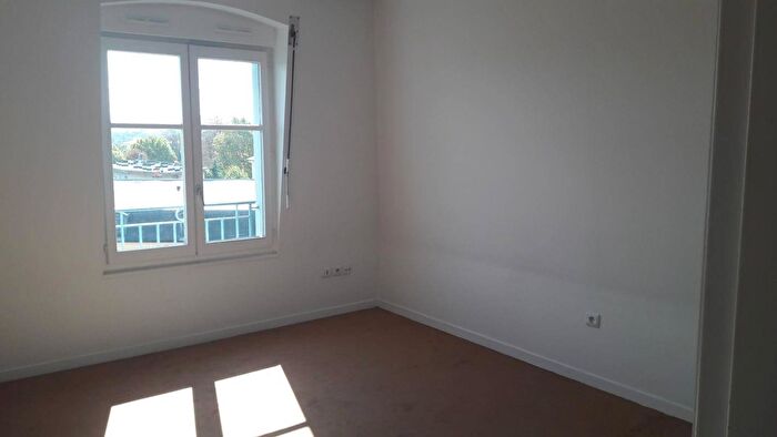 Appartement à louer - Les Parterres, Saint-Germain-en-Laye - 1 pièce