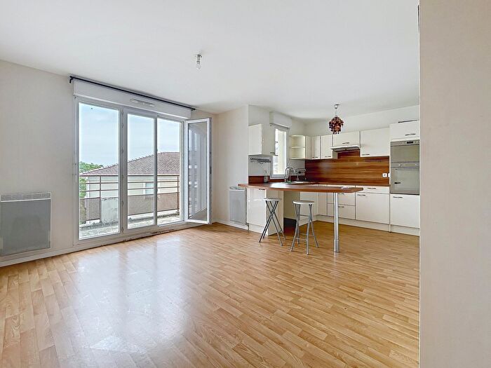 Argenteuil, Centre-ville : Appartement 3 pièces à vendre