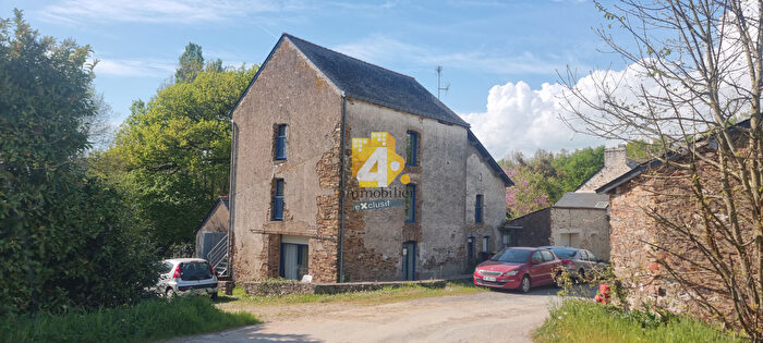 Maison à vendre - Saint-Gildas-des-Bois - 8 pièces - 6 chambres