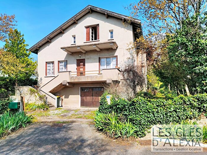 Maison à vendre - Grigny - 8 pièces - 6 chambres