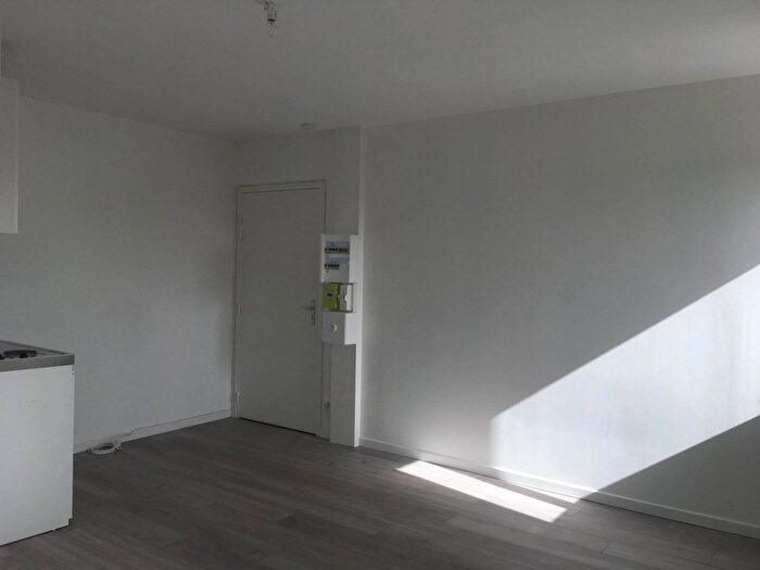 Appartement à louer - Centre, Soissons - 1 pièce