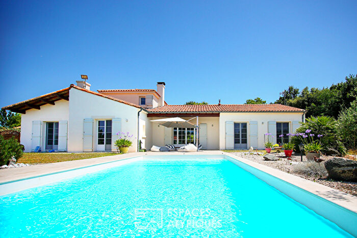 Maison à vendre - Le Gué-de-Velluire - 8 pièces - 6 chambres