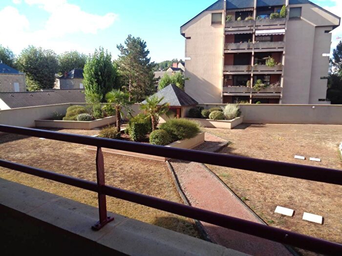 Appartement à louer - Brive-la-Gaillarde - 3 pièces - 2 chambres