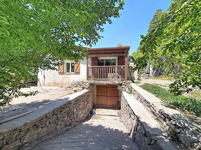 Maison 3 pièces à vendre à La Tour