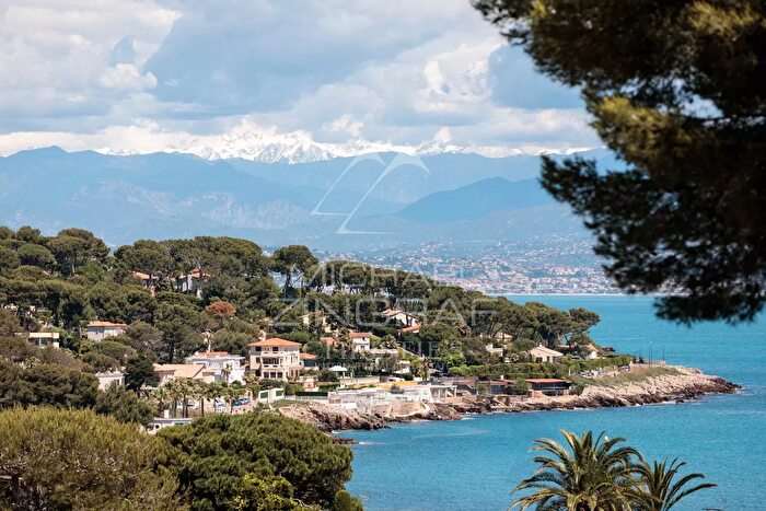 Maison à vendre - Antibes, Juan-les-Pins, Le Cap - 6 pièces - 4 chambres
