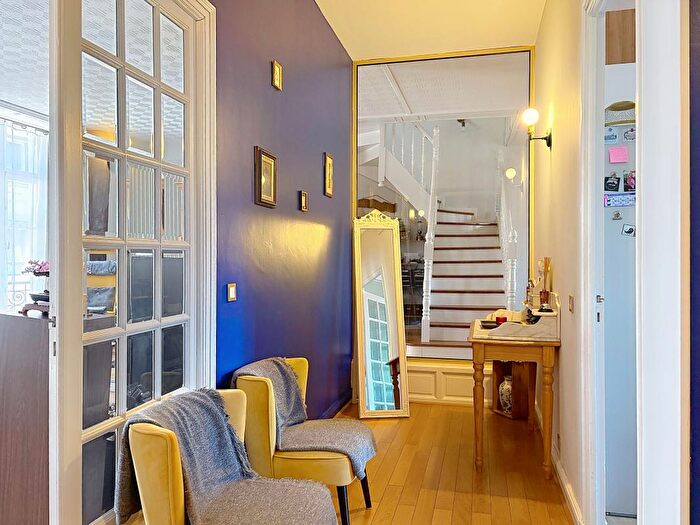 Appartement à vendre - Pau, Centre-ville - 6 pièces - 4 chambres