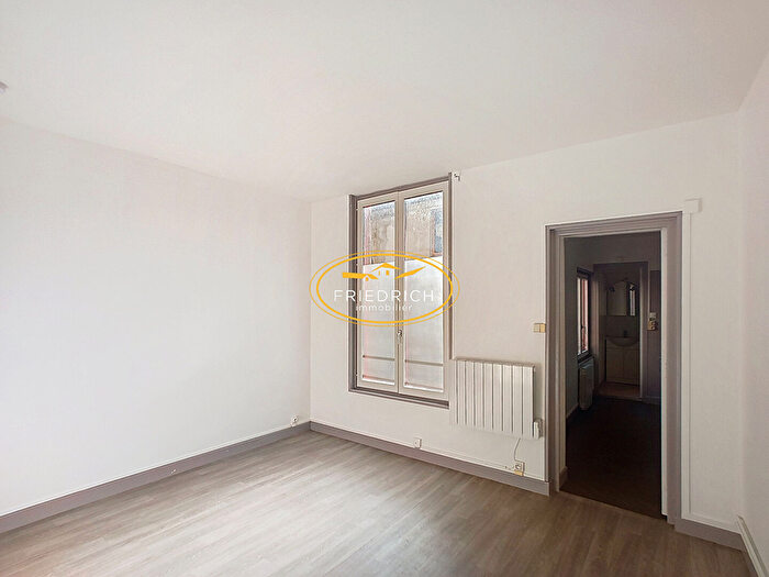 Appartement à louer - Bar-le-Duc, Centre-ville - 1 pièce