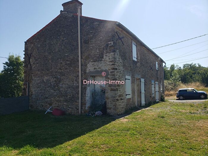 Maison à louer - Saint-Juire-Champgillon - 5 pièces - 3 chambres