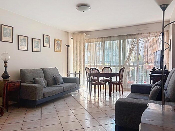 Appartement 3 pièces à vendre à Paris 20ème, Télégraphe, Pelleport, Saint-Fargeau