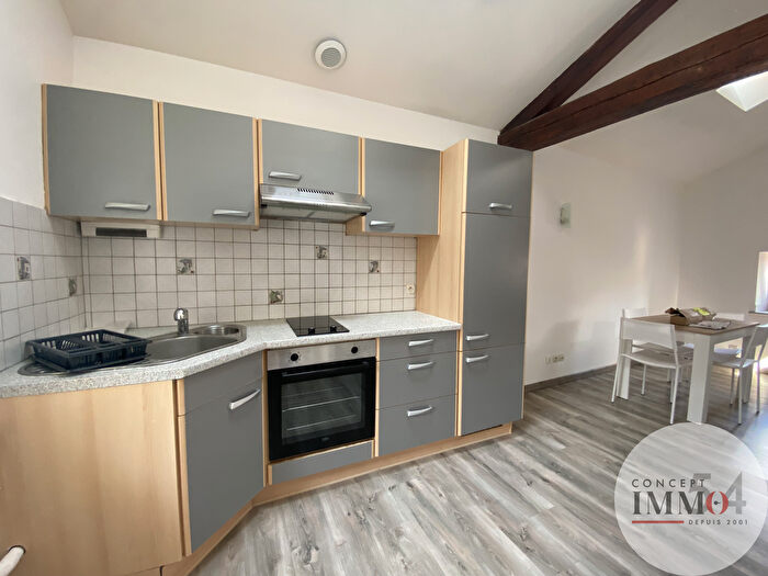 Appartement à louer - Toul, Saint-Mansuy, Briffoux - 1 pièce