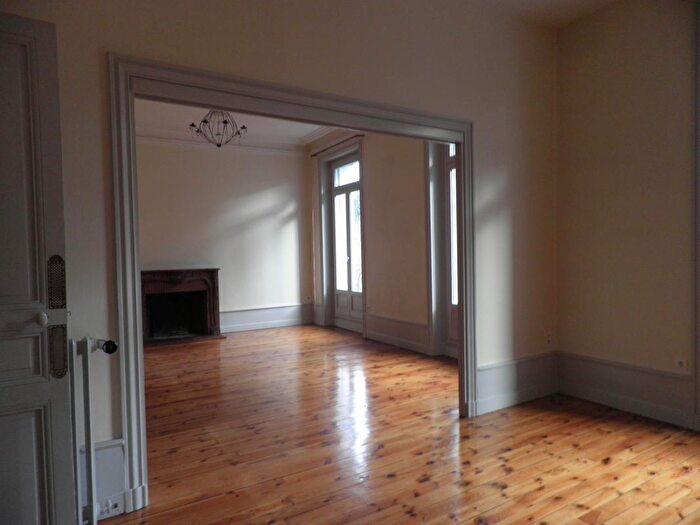 Appartement à louer - Le Puy-en-Velay, Breuil, Carmes - 5 pièces