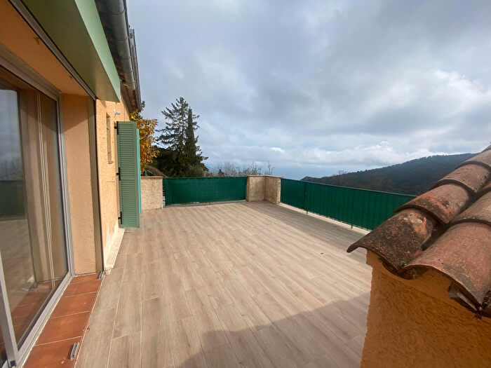 Appartement à louer - Èze - 4 pièces - 3 chambres