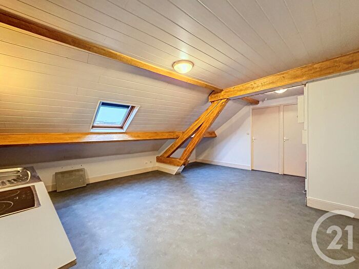 Appartement à vendre - Romorantin-Lanthenay, Centre-ville - 2 pièces - 1 chambre