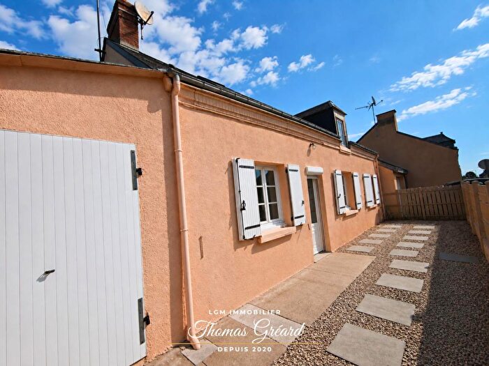 Maison 4 pièces à Jallans, à vendre