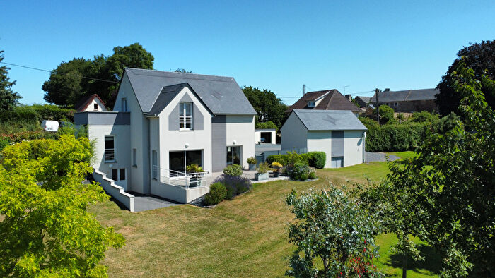 Maison à vendre - Épinay-sur-Odon - 6 pièces - 4 chambres