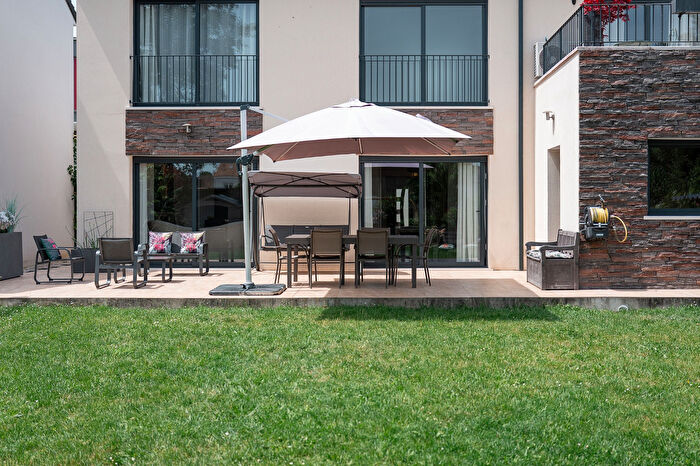 Maison 6 pièces à Le Plessis-Trévise, Marbeau, Coeuilly, à vendre