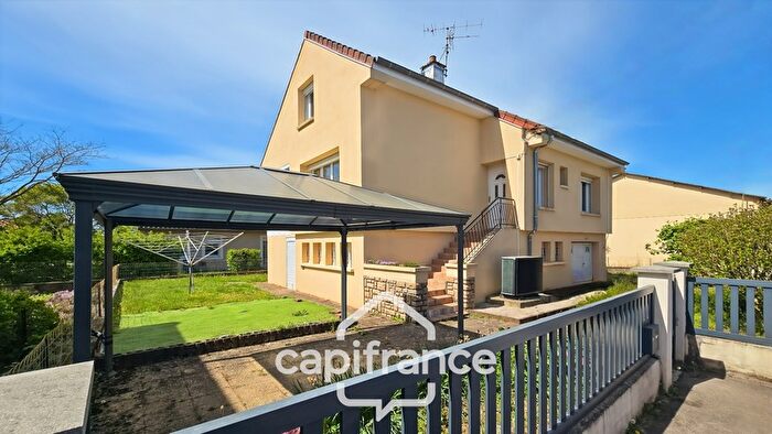 Maison à vendre - Saint-Marcel - 7 pièces - 4 chambres