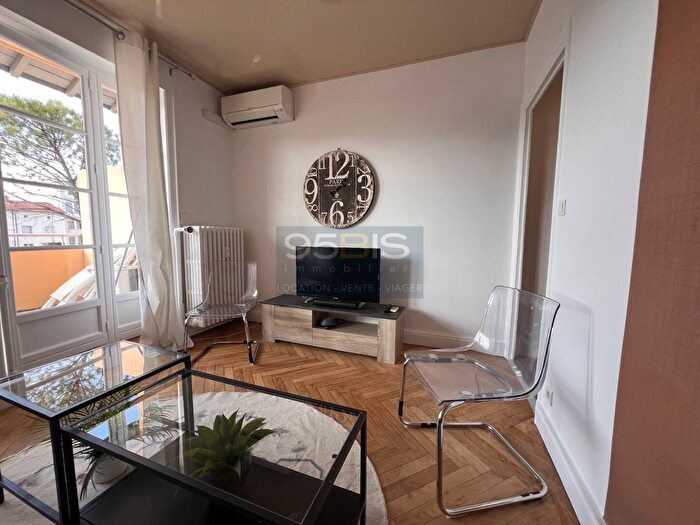 Appartement à louer - Lyon ème arrondissement - 2 pièces - 1 chambre