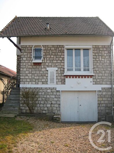 Maison 2 pièces à Saint-Pierre-lès-Nemours, à louer