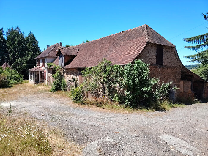 Maison à vendre - Château-Chervix - 7 pièces - 5 chambres