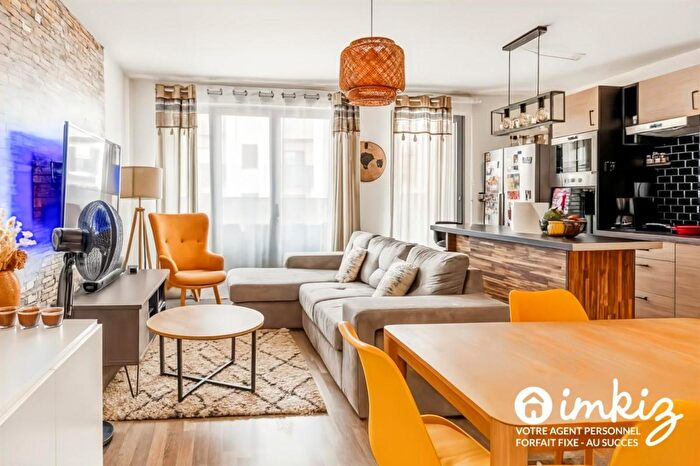 Appartement à vendre - Saint-Denis, La Plaine Saint-Denis - 4 pièces - 3 chambres