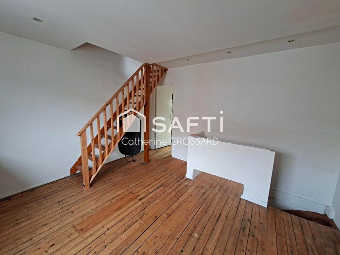 Maisons à vendre et appartements à louer - 3