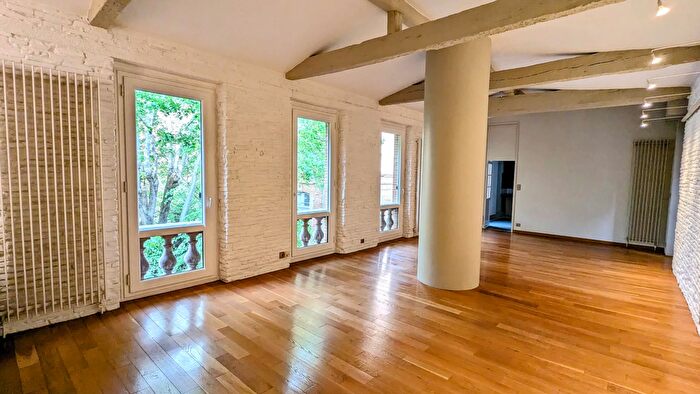 Maisons à vendre et appartements à louer - 1
