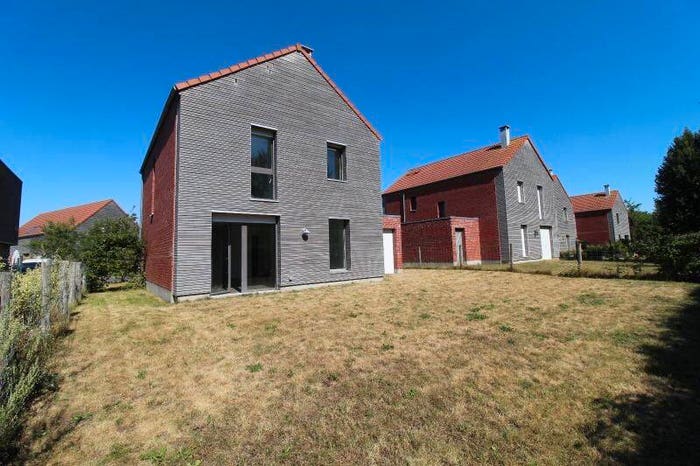 Maison 4 pièces à Englos, à louer